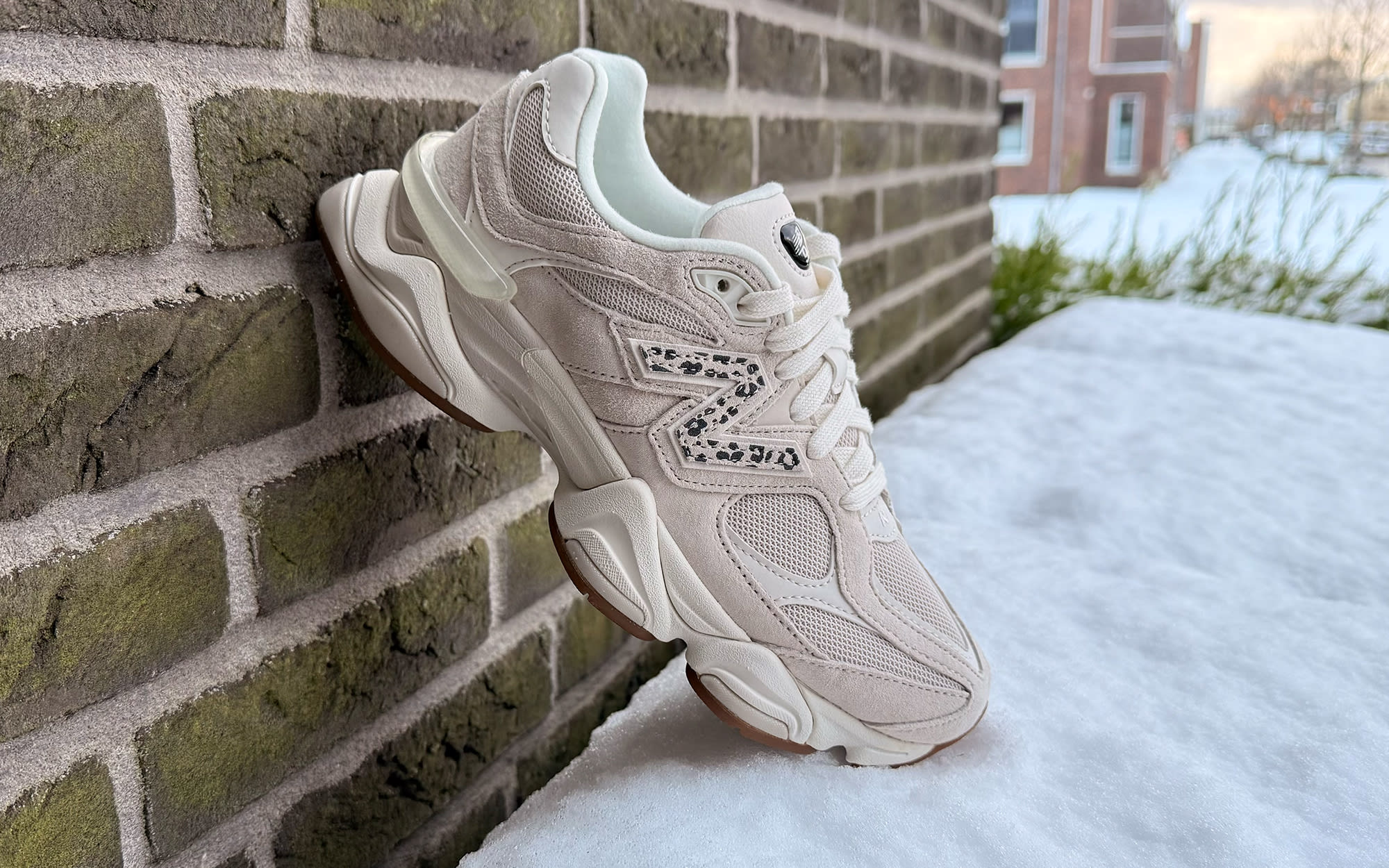 De New Balance 9060 “Sea Salt Leopard Print” voegt… | Sneaker Squad