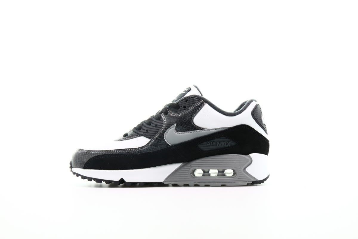 De Nike Air Max 90 "Python" maakt deze maand een… | Sneaker Squad